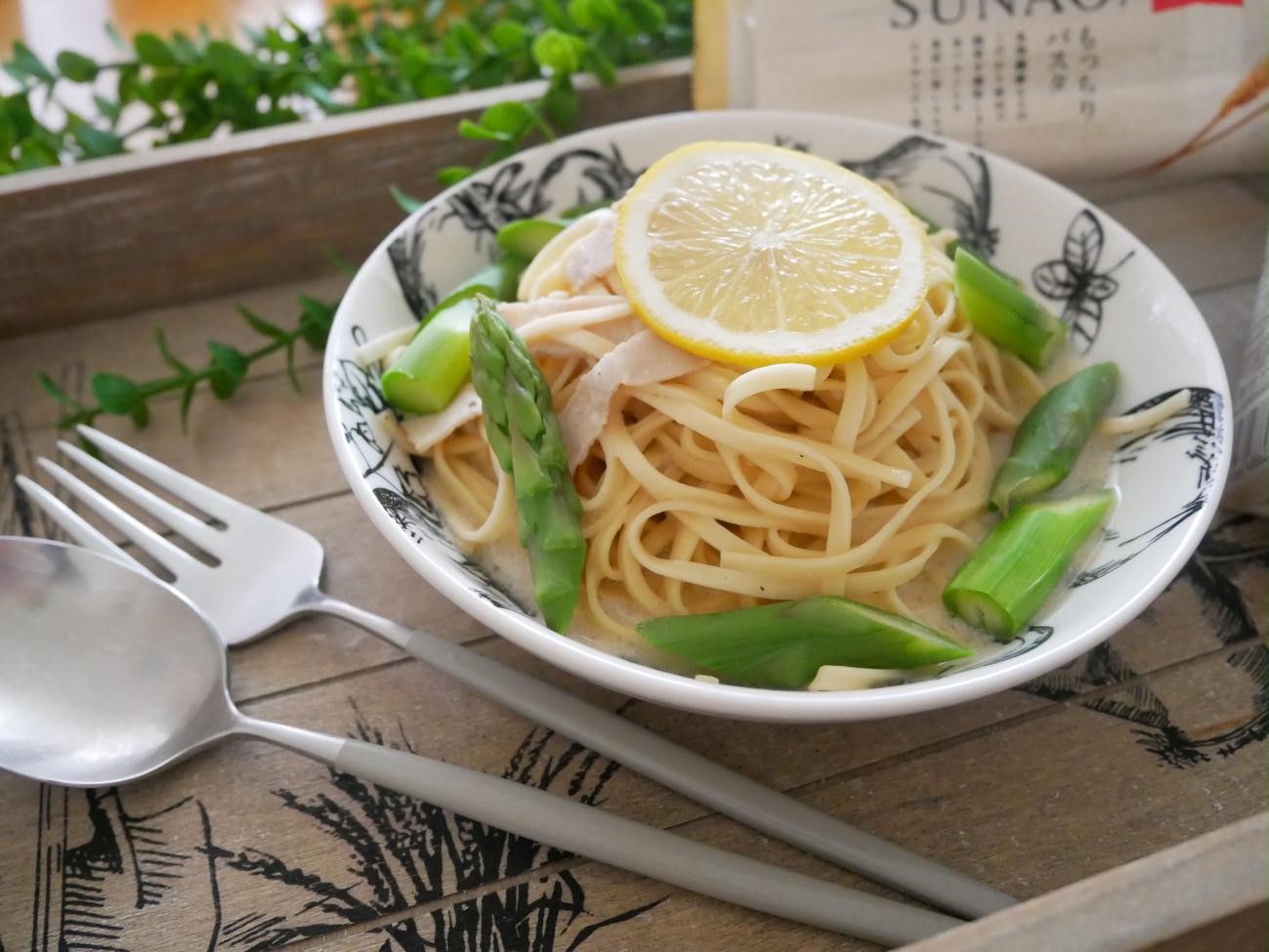 低糖質な「適正糖質パスタ」と栄養満点なアーモンドミルクでぐっち夫婦考案パスタを作ってみた！|ダイエット、フィットネス、ヘルスケアのことならFYTTE-フィッテ